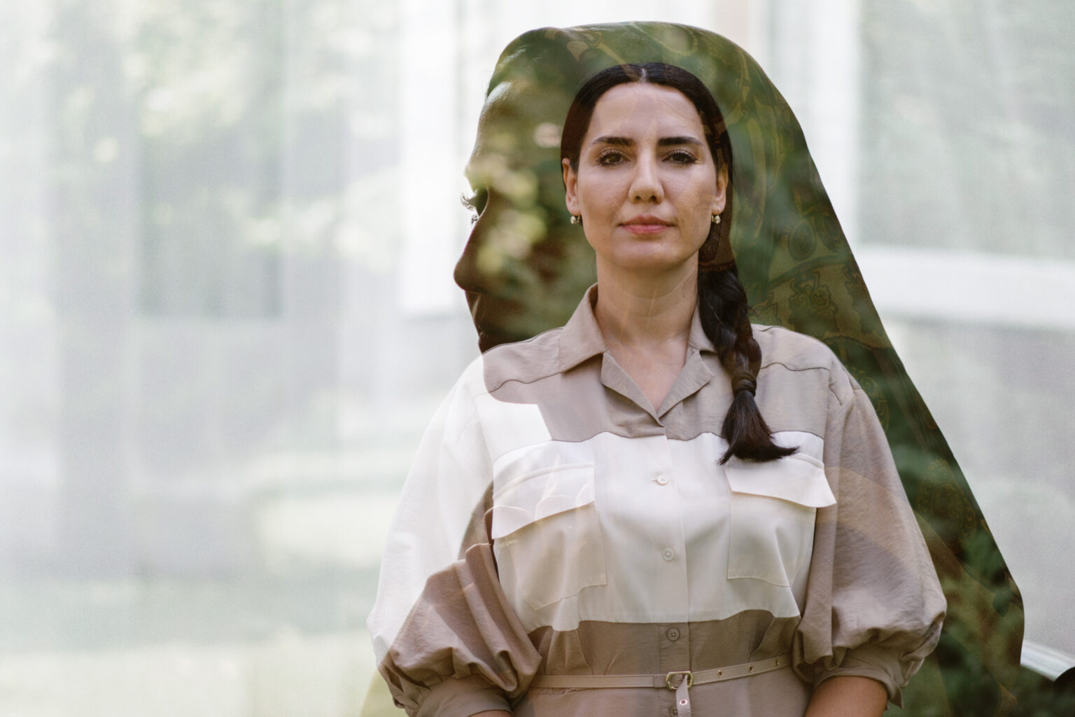 FIN2303 - Vroue - Geopende Deure